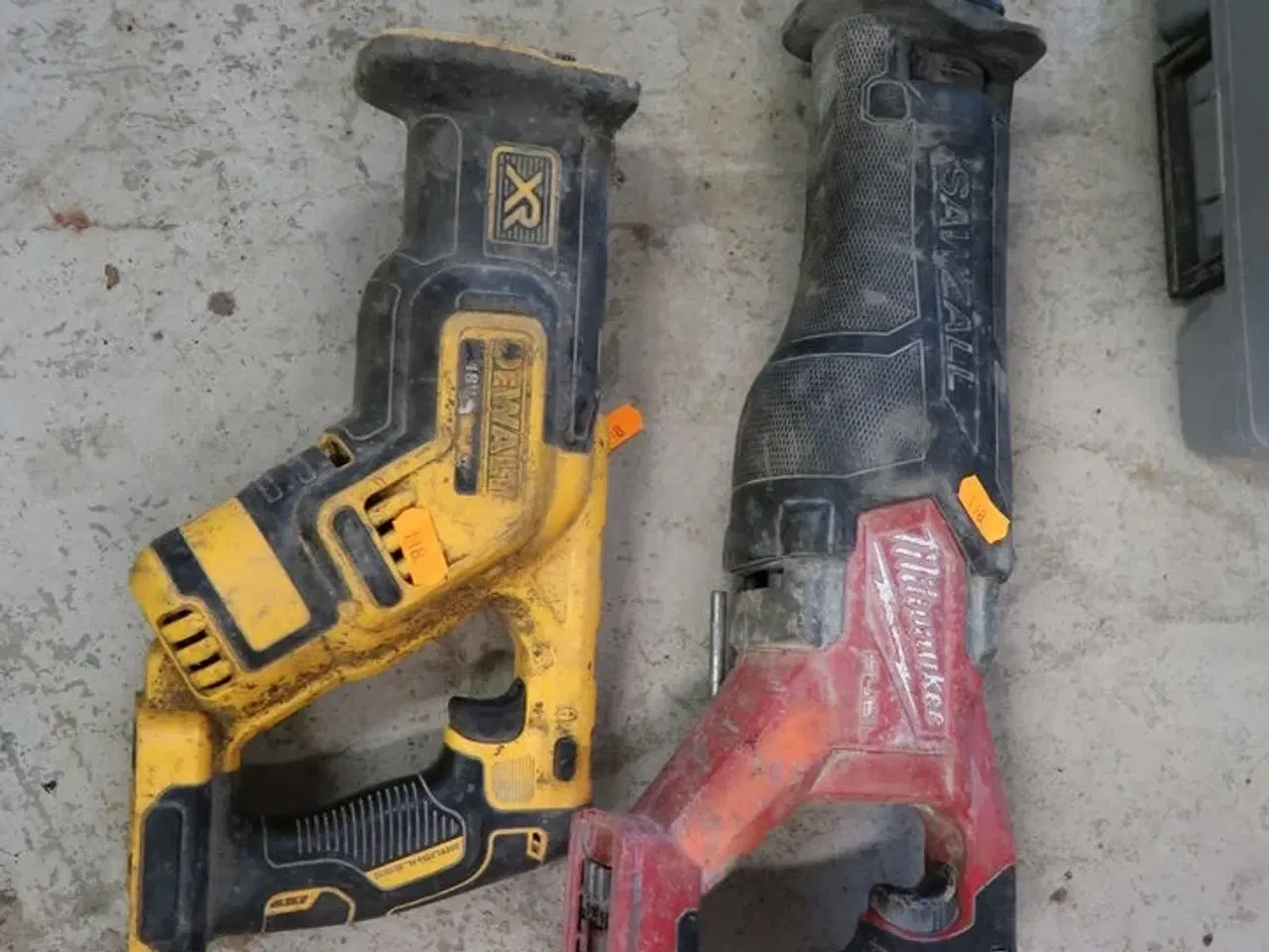 2 stk. akku håndværktøj MILWAUKEE, DEWALT | Raskmølle - GulogGratis.dk