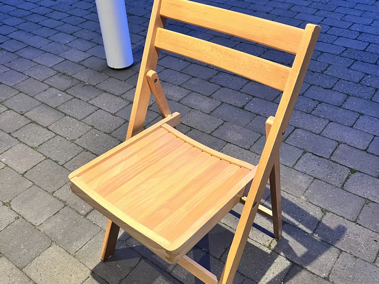 Solid og stabil klapstol | Nørresundby - GulogGratis.dk