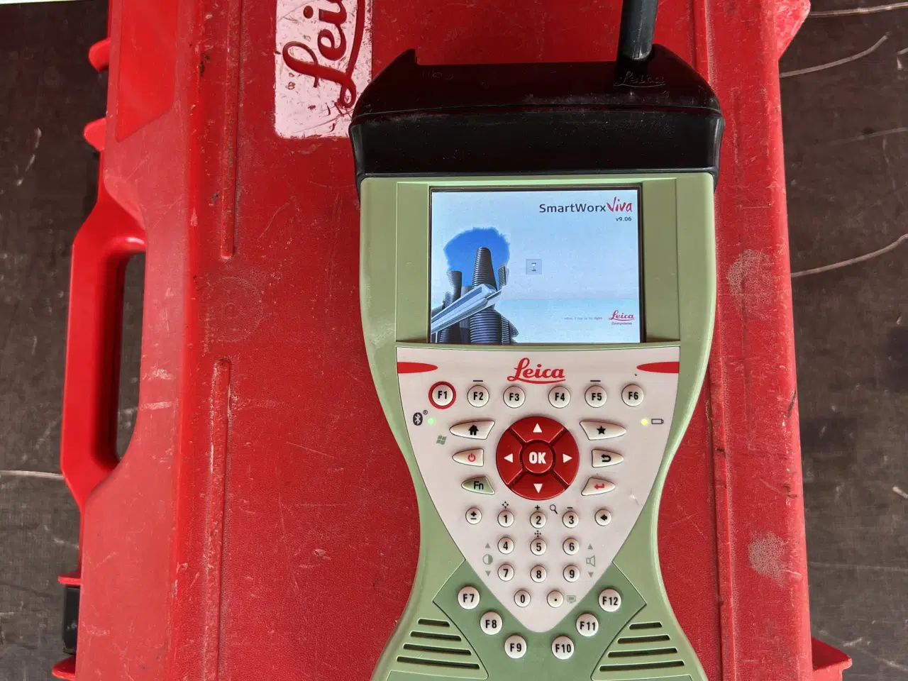 Leica Viva CS15 terminal | Kokkedal - GulogGratis.dk