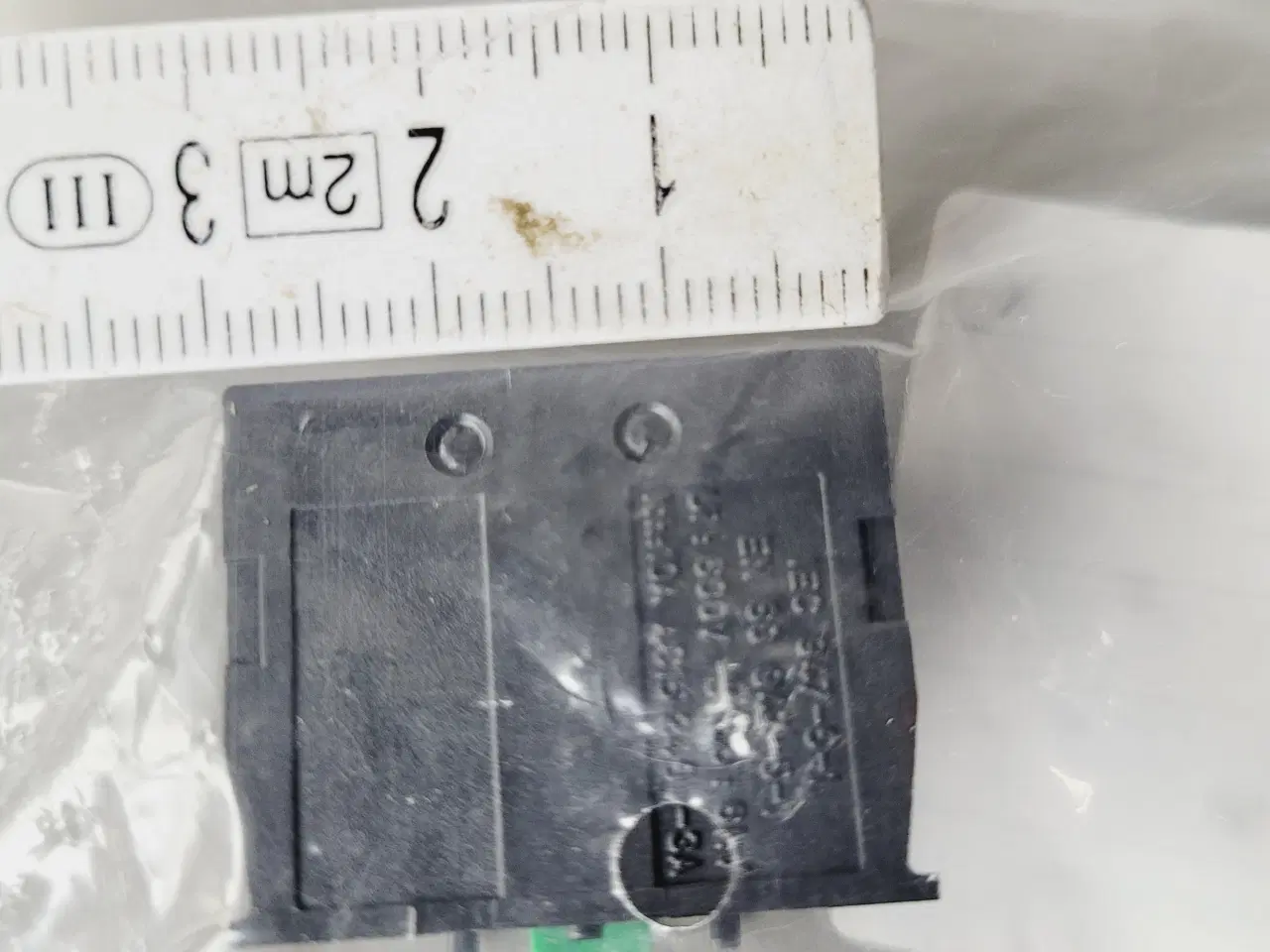 ⭐️· 🟢 Schneider Electric Kontaktblok ZB2-BE101 | Herning - GulogGratis.dk