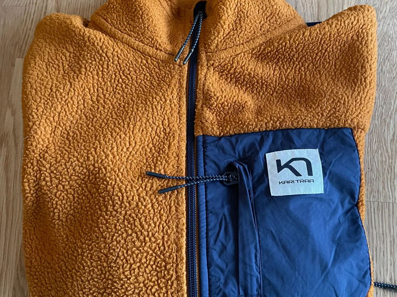 Kari Traa Fleecejakke med lynlås og 2 lynlåslommer | Odense N ...