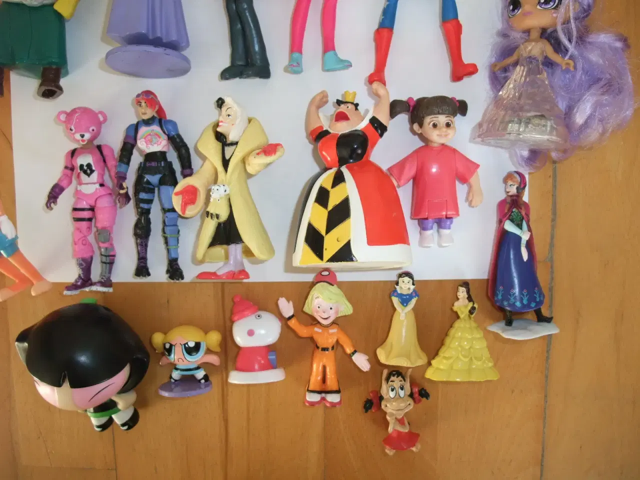 Dame/Pige Figurer | Ballerup - GulogGratis.dk