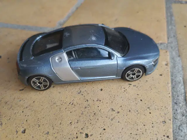 Audi R8 Bil | Arden - GulogGratis.dk