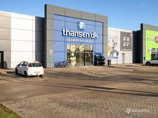 Butikslejemål i attraktivt område lige ved siden af Kolding Storcenter ...