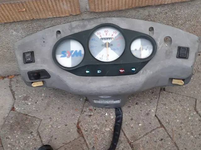 Sym speedometer | Ullerslev - GulogGratis.dk