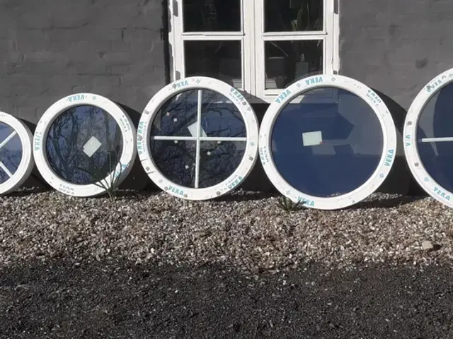 Rundt vindue | Vissenbjerg - GulogGratis.dk