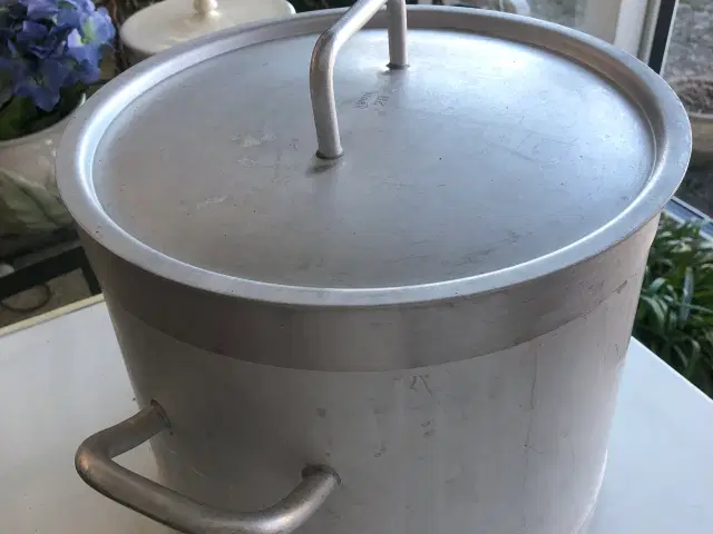 Stor gryde Høyang | Munkebo - GulogGratis.dk