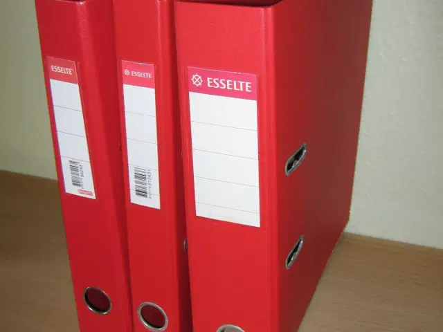 Ringbind i mange forsk. farver | Haslev - GulogGratis.dk