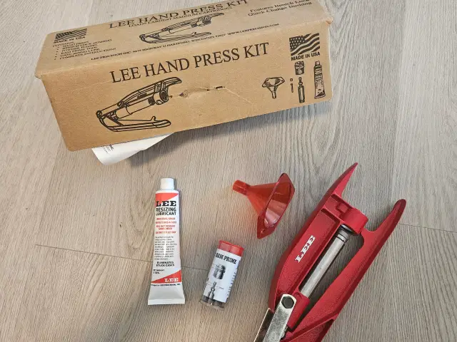 Lee Hand Press kit - ladeprese | Hadsten - GulogGratis.dk