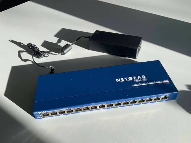 Netgear FS116P ProSafe 16 port 10/100 Switch | Taastrup - GulogGratis.dk