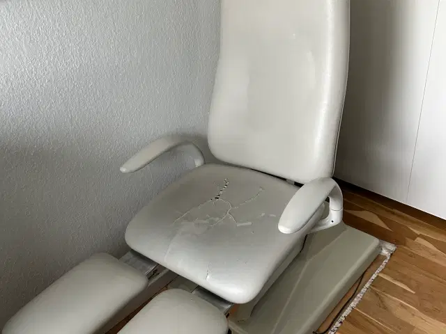 Fodpleje stol | Nyborg - GulogGratis.dk