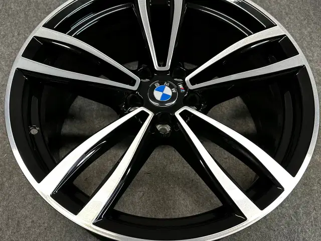 BMW 7 G11 G12 WZ 647M 19'' 19 X DRIVE 8.5J x 19" | Stenderup ...